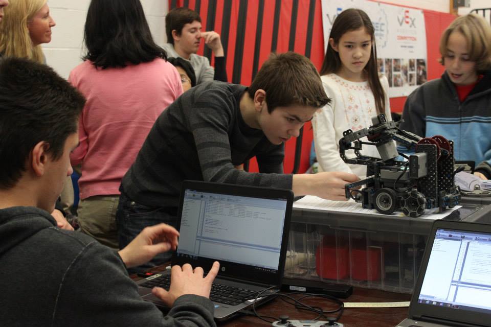 Age 9+ | My World of Robotics - Technic Education